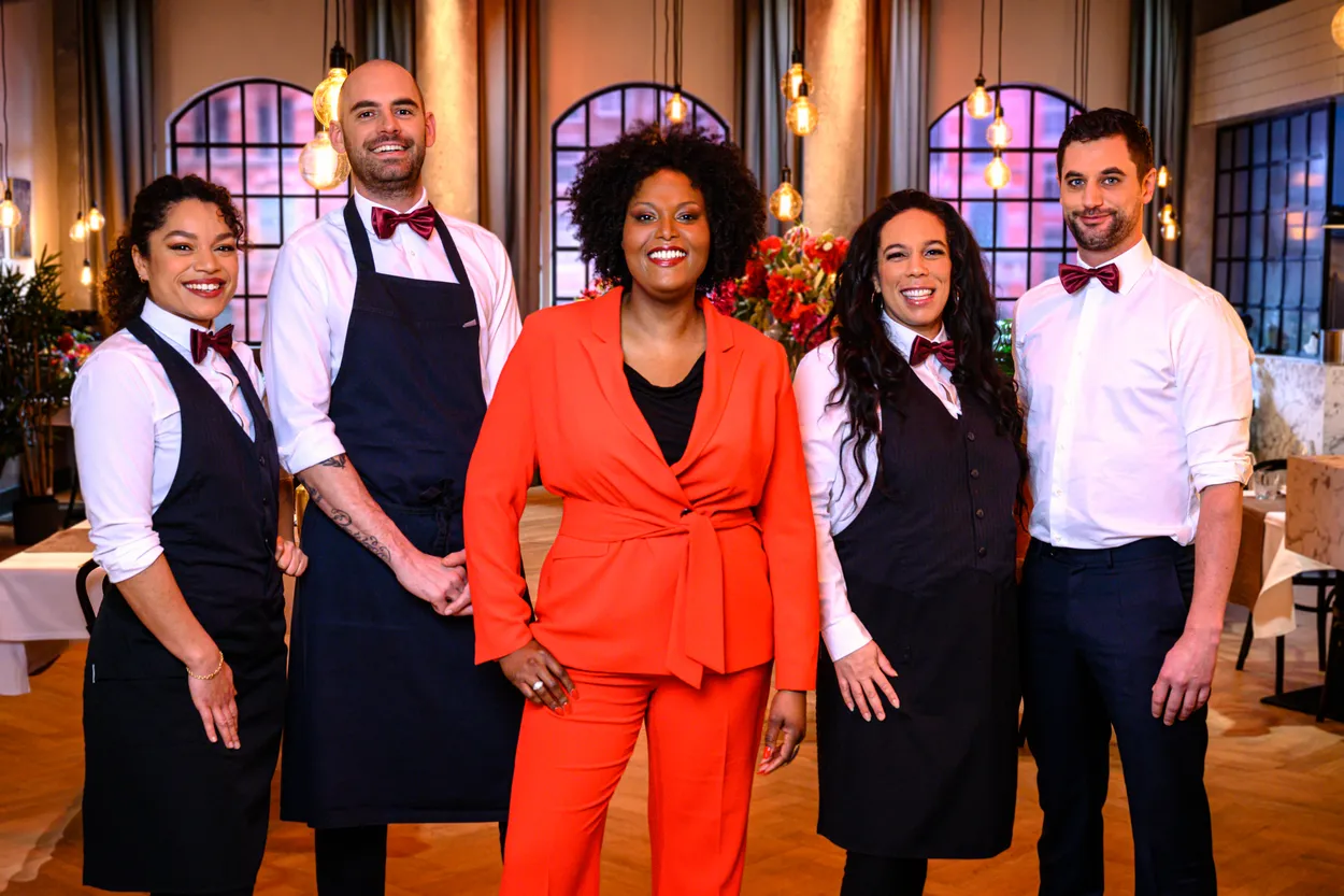 First Dates: Wie is Denice Dest? - BNNVARA