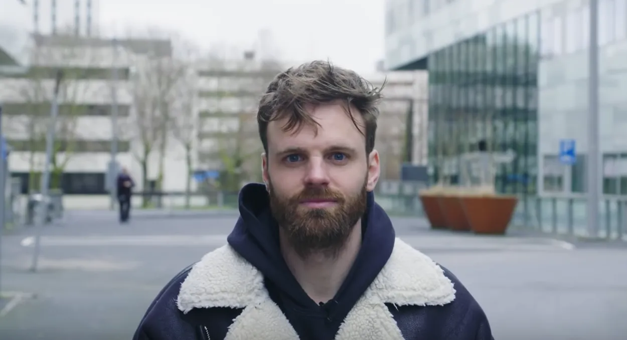 Waarom vindt Tim Hofman het belangrijk om #BOOS te maken? - BNNVARA